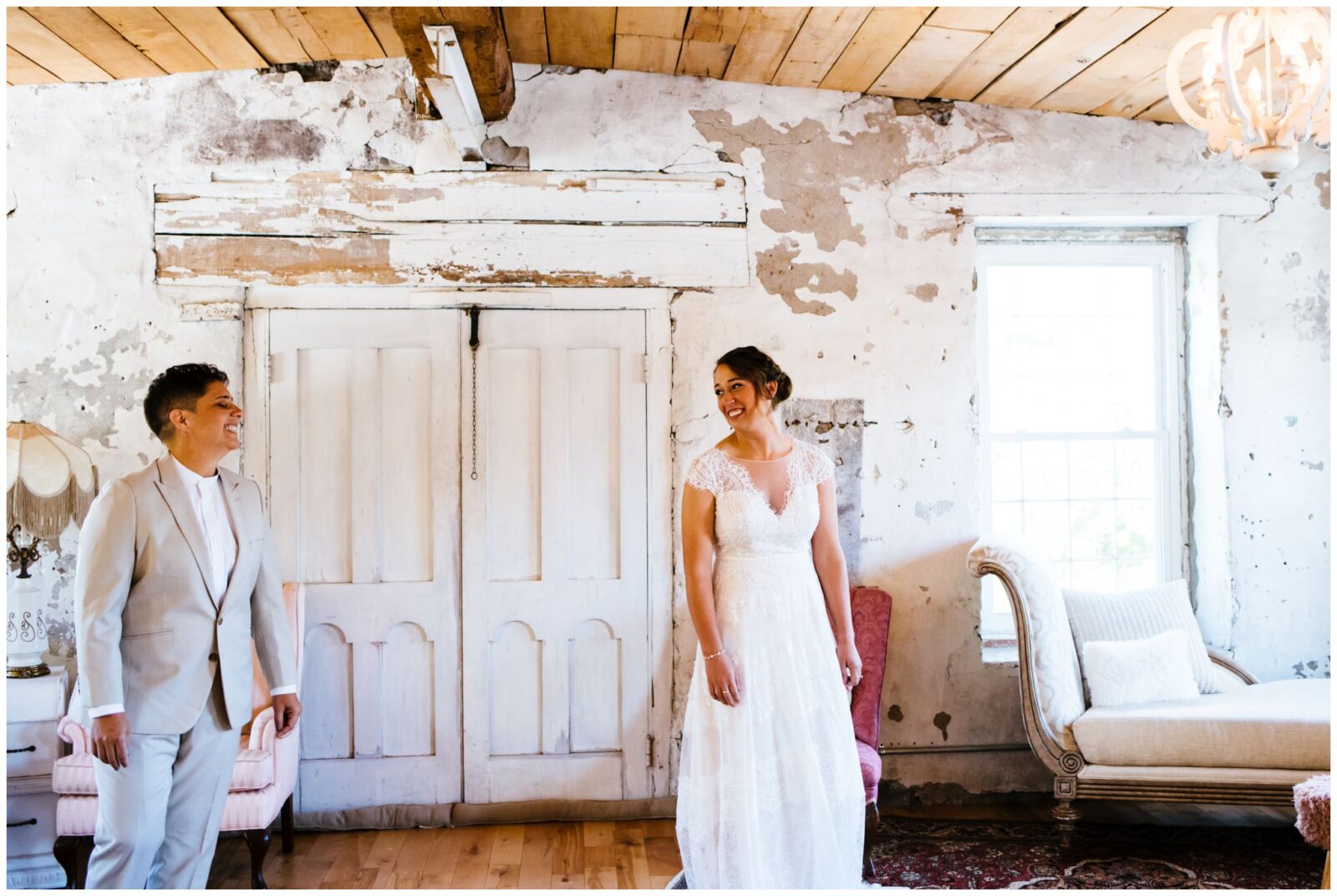 Stunning Sinclair of Skaneateles Wedding